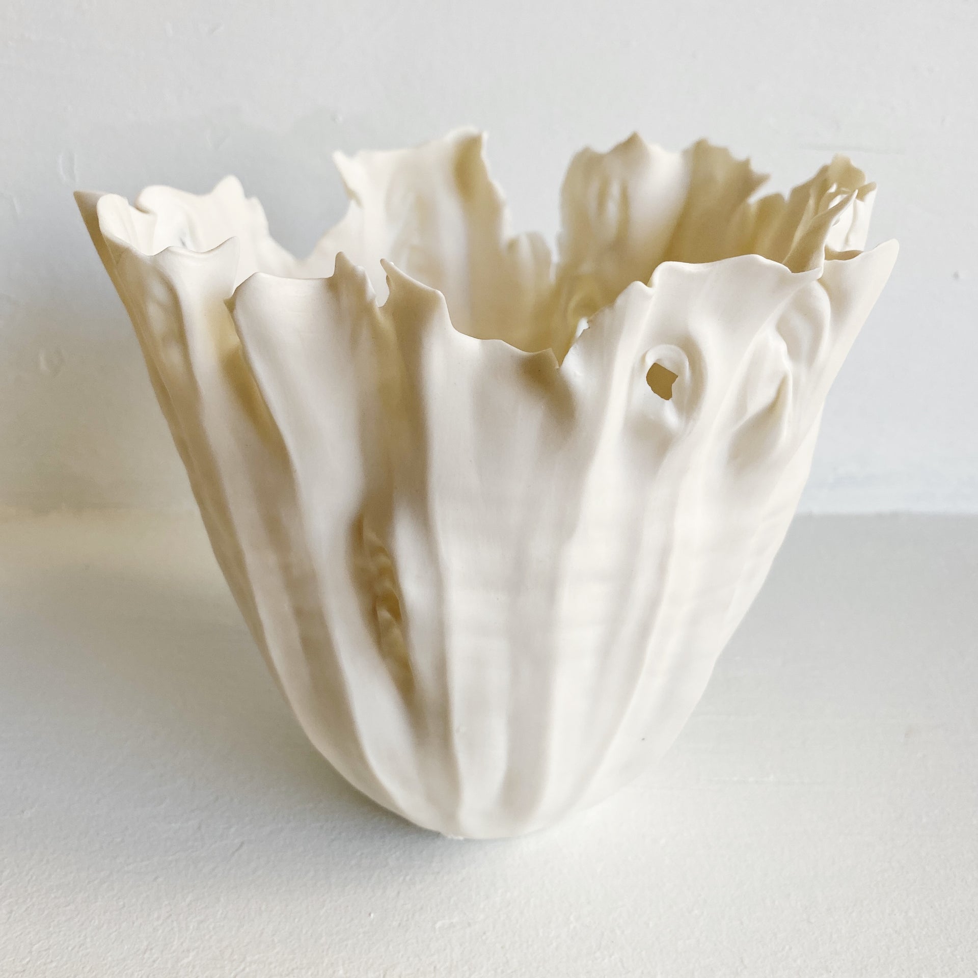 Porcelain Vessel 10 – Venn + Maker
